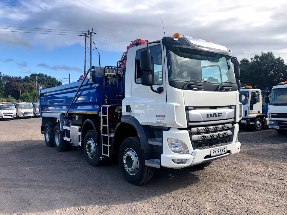 32 Tonne Tipper Grab Hire | Nationwide Hire | ND Brown LTD